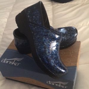 Dansko | Shoes | Dansko Size 38 | Poshmark